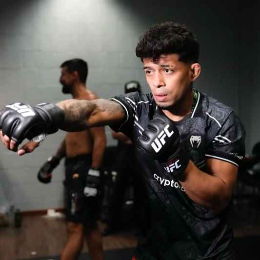 Jonathan "Dragon" Martinez: Streams, Merchandise, Personal Videos ...