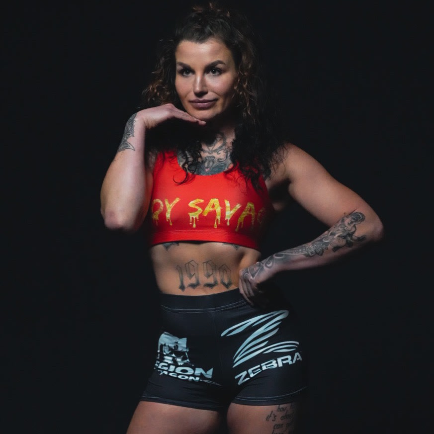 Katharina Lehner: Streams, Merchandise, Personal Videos | MILLIONS