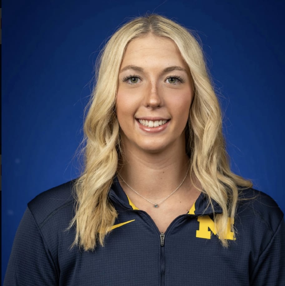 Noelle Kaufmann: Streams, Merchandise, Personal Videos | MILLIONS