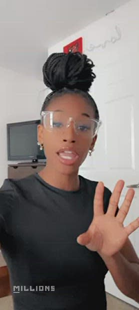 Kayla Jones: Streams, Merchandise, Personal Videos | MILLIONS